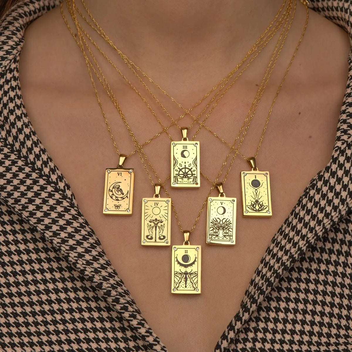 Moon Phase Locket – The Science Museum of Minnesota